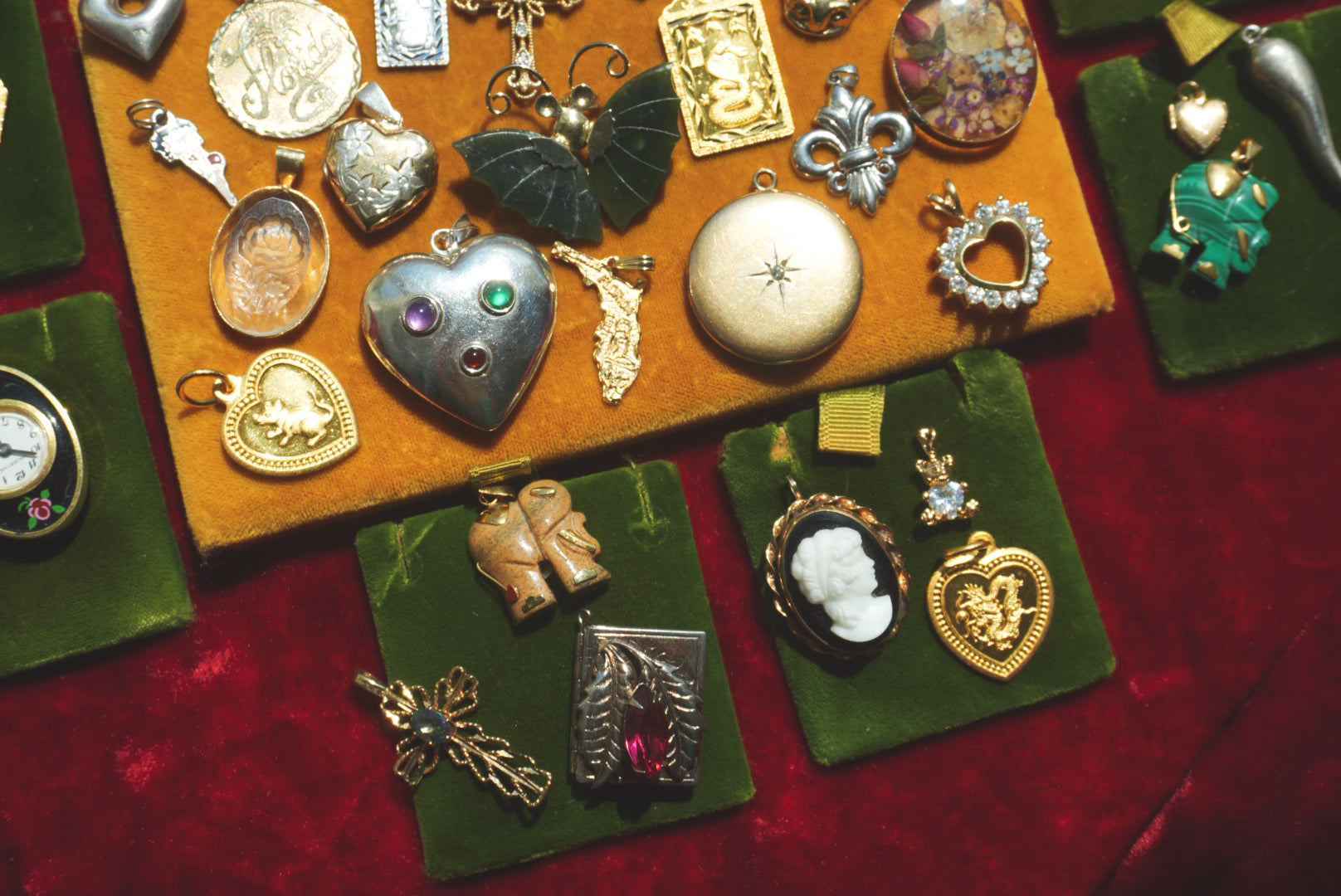 CHARMS & CHAINS – ONEGO7DEN